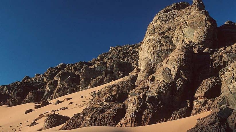 Gabal El Uweinat and Karkur Talh tours, prices, booking