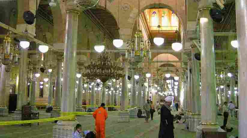 Al Hussein mosque Cairo Egypt tours, booking, prices